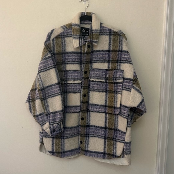 Zara | Jackets & Coats | Zara Oversized Sherpa Shacket With Pockets Sm ...